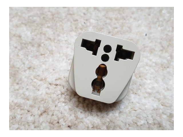 AC Travel Adapter UK AU EU to US univerzalni