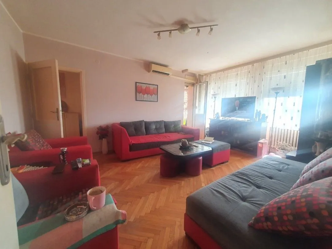 Prodaja, četvorosoban stan, 84m2, Novi Beograd Blok 38, Novi Beograd, Beograd