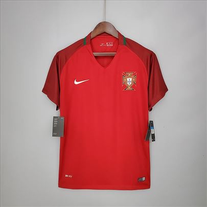 Portugalija (Portugal) 2018 domaci dres