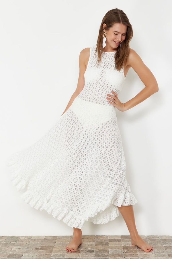 TRENDYOL WHITE FITTED MAXI KNITTED BEACH DRESS