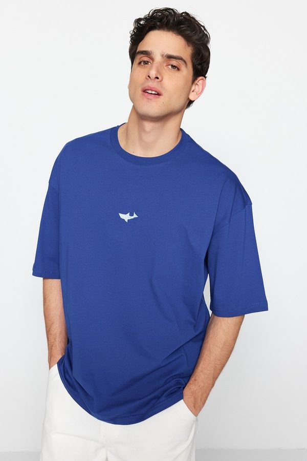 TRENDYOL NAVY BLUE OVERSIZE FIT CREW NECK SHORT SLEEVE SHARK EMBROIDERED T-SHIRT