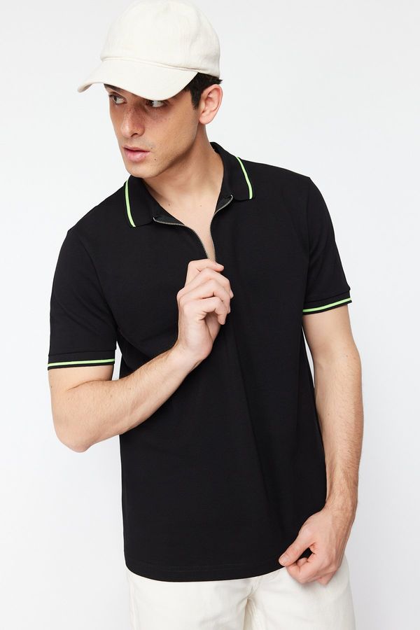 TRENDYOL BLACK REGULAR/REGULAR FIT ZIPPER DETAILED POLO NECK T-SHIRT