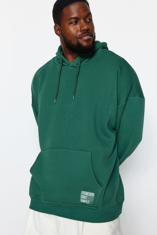 TRENDYOL GREEN PLUS SIZE BASIC COMFORTABLE HOODED LABELED FLEECE COTTON SWEATSHIRT