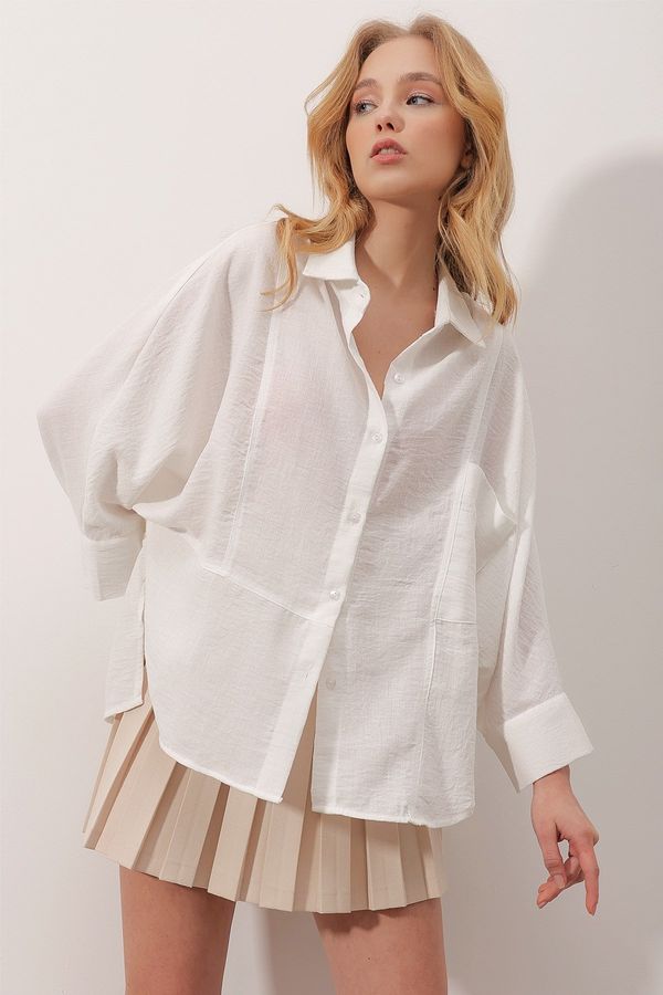TREND ALAÇATI STILI WOMEN'S WHITE SINGLE POCKET, STITCHING DETAIL BAT SLEEVE OVERSIZED LINEN SHIRT
