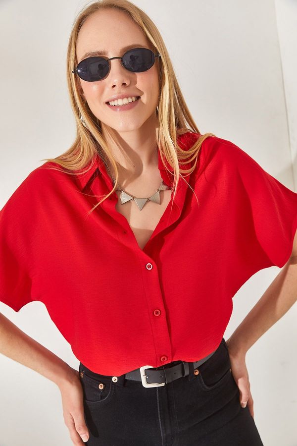 OLALOOK WOMEN'S RED BAT OVERSIZED LINEN SHIRT