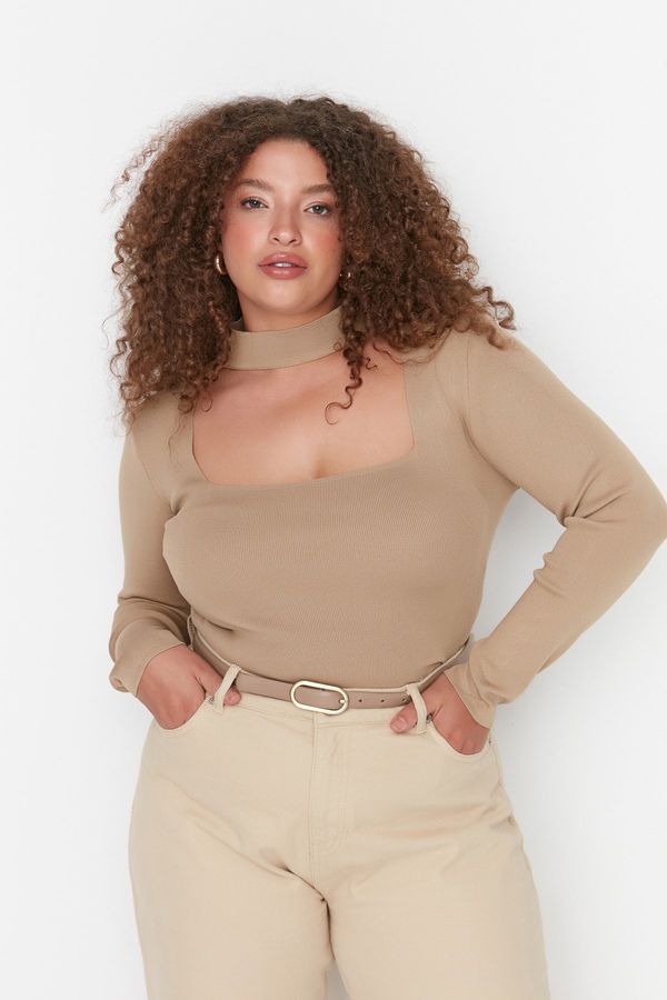 TRENDYOL CURVE CAMEL COLLAR DETAILED KNITWEAR BLOUSE