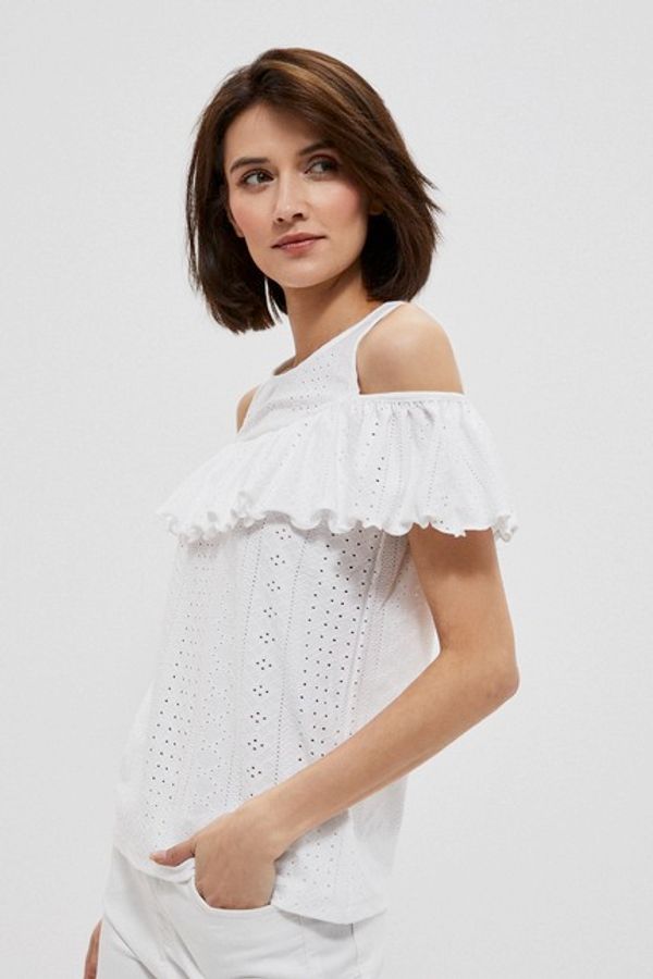 COLD BLOUSE WITH RUFFLES