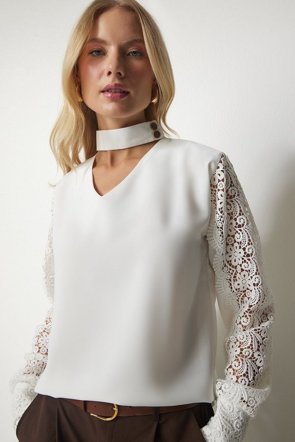 HAPPINESS İSTANBUL WOMEN'S ECRU GUIPURE SLEEVE DETAILED ELEGANT BLOUSE