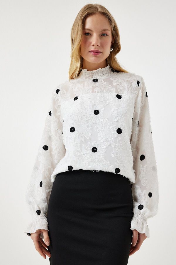 HAPPINESS İSTANBUL WOMEN'S WHITE MARKED POLKA DOT WOVEN BLOUSE