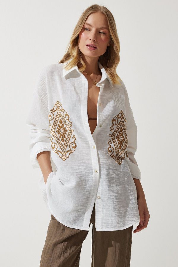 HAPPINESS İSTANBUL WOMEN'S WHITE EMBROIDERED OVERSIZE LINEN COTTON SHIRT