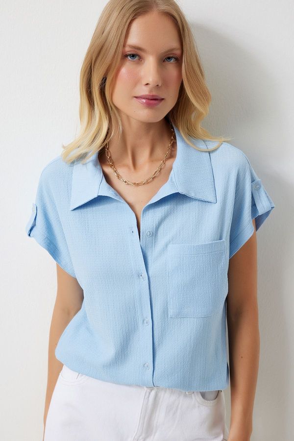 HAPPINESS İSTANBUL WOMEN'S SKY BLUE COMFORTABLE KNITTED SHIRT WITH POCKETS