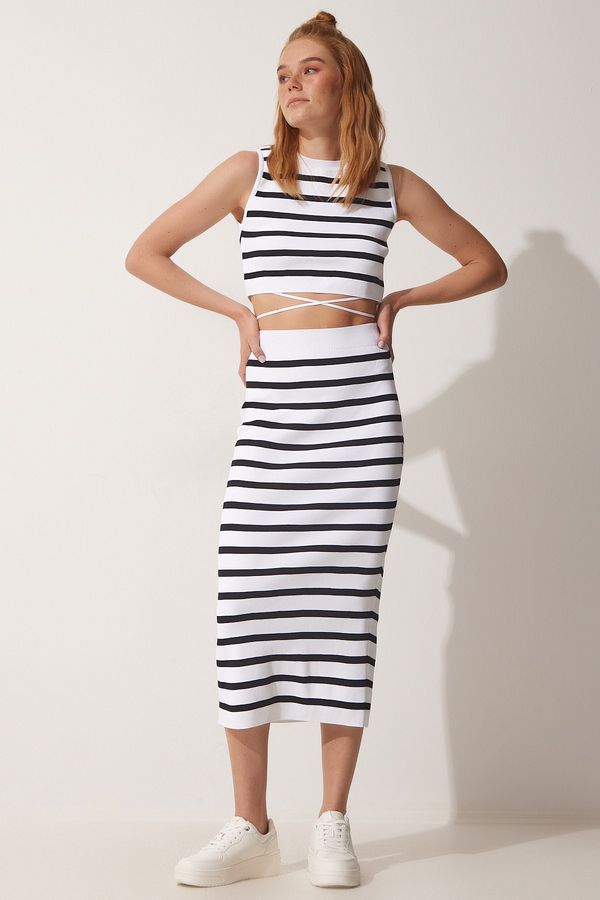 HAPPINESS İSTANBUL WOMEN'S WHITE BLACK STRIPED CROP SUMMER SKIRT SWEATER SUIT