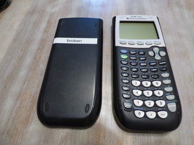 Texas Instruments TI-84 Plus -NEISPRAVAN grafički kalk.