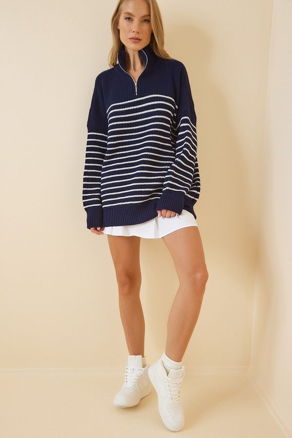 HAPPINESS İSTANBUL WOMEN'S NAVY BLUE WHITE ZIPPERED STAND-UP COLLAR STRIPED OVERSIZED SWEATER