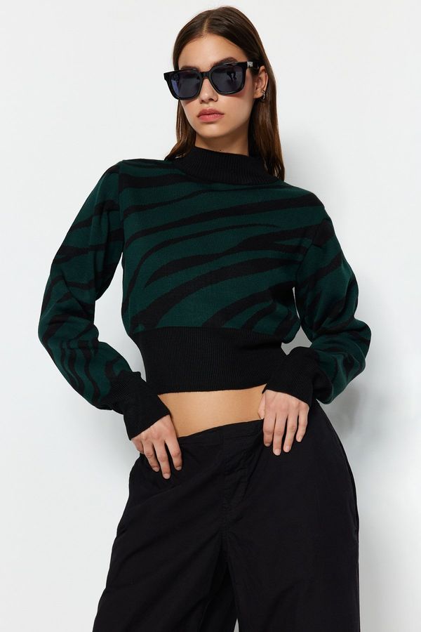 Trendyol Emerald Green Stand-Up Collar Knitwear Sweater