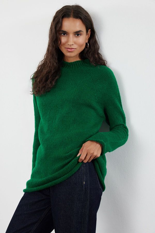 TRENDYOL GREEN SOFT TEXTURED STAND-UP COLLAR KNITWEAR SWEATER