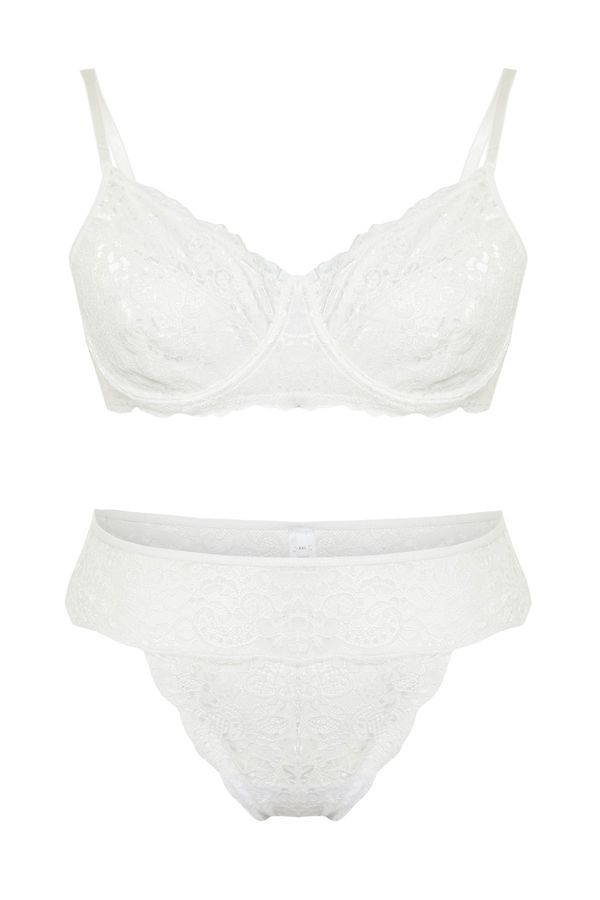 TRENDYOL CURVE WHITE UNDERWEAR SET