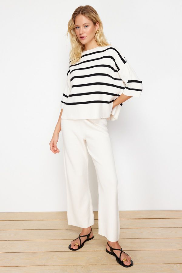 TRENDYOL ECRU STRIPED T-SHIRT LOOK KNITWEAR TWO PIECE SET