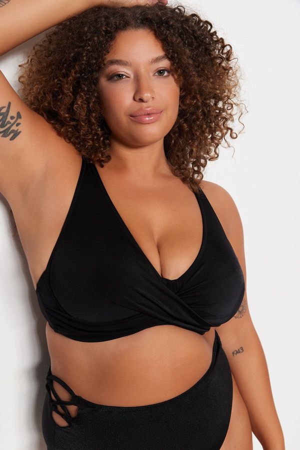 TRENDYOL CURVE BLACK SLIMMING BIKINI TOP