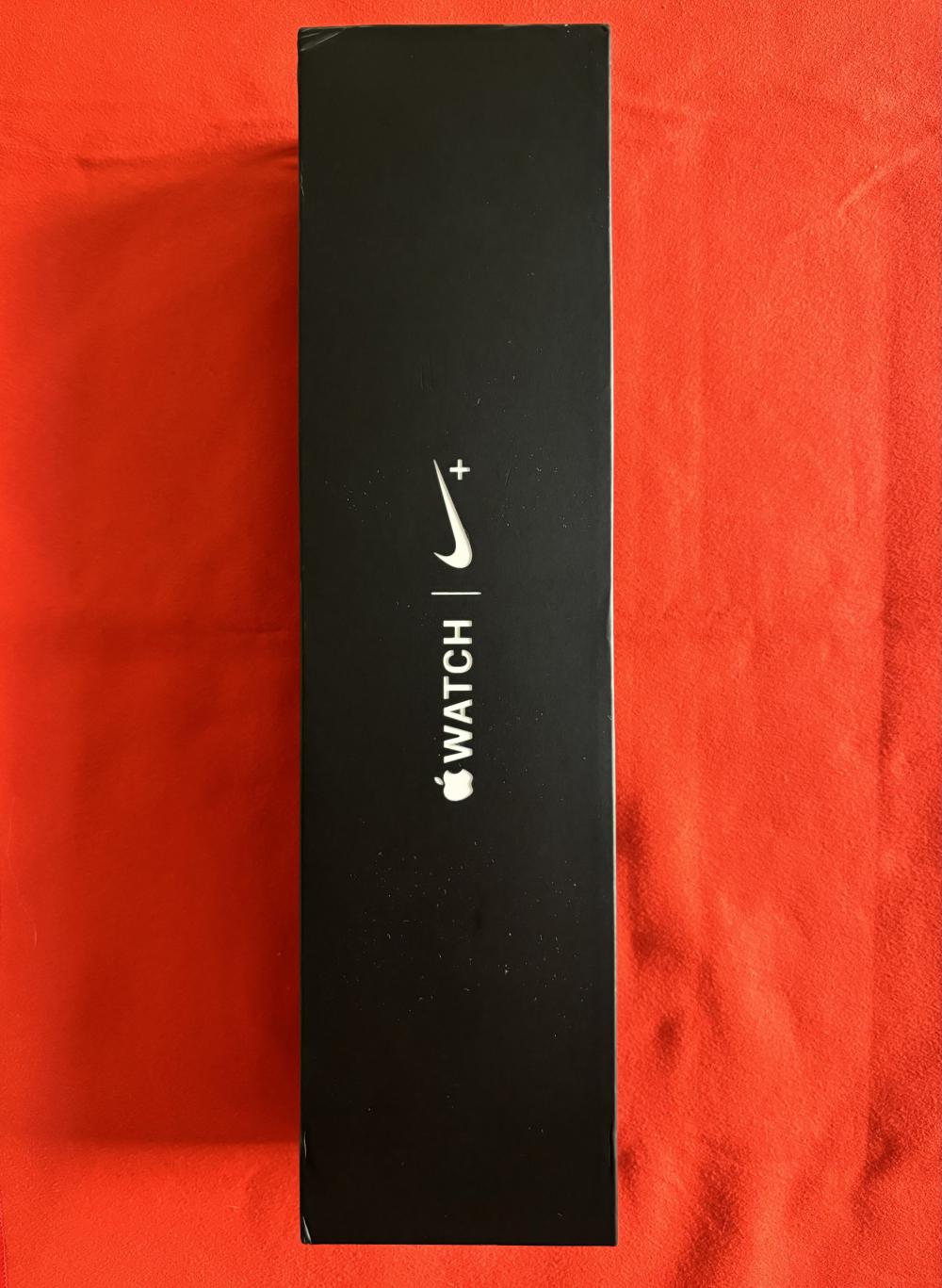 Apple watch series 4 44mm silver nike edition