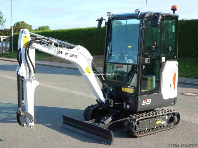 Mini bageri
Bobcat E19