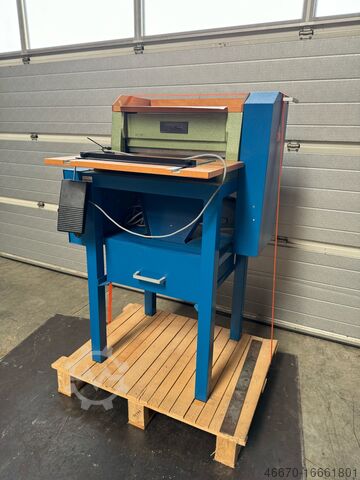 Creasing/Grooving/Perforating Machine
Foellmer EXPO / 45ME