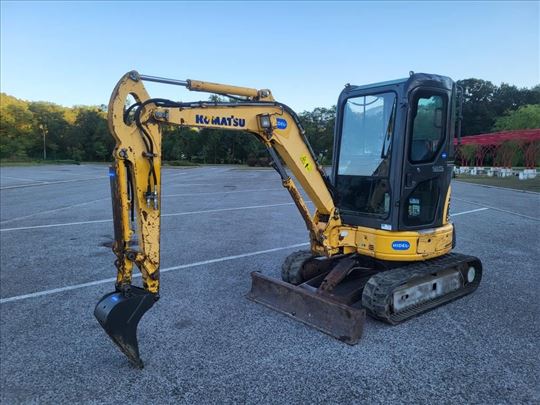 Mini bager guseničar KOMATSU PC27MR-2