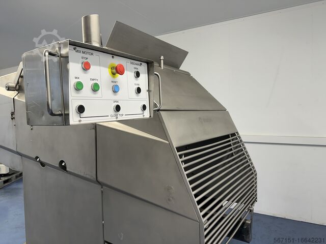 Mašina za preradu mesa
wolfking 800 litre twin paddle mixer