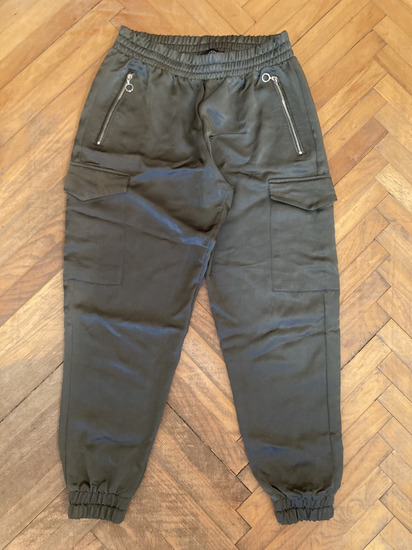 Zara kargo pantalonice