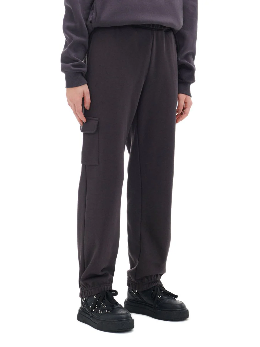 Sportske jogger pantalone
Sportske jogger pantalone