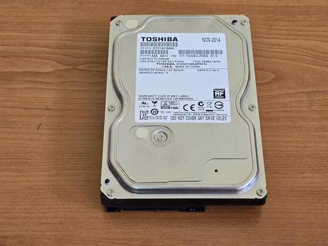 HDD SATA hard disk od 500 GB za PC Toshiba