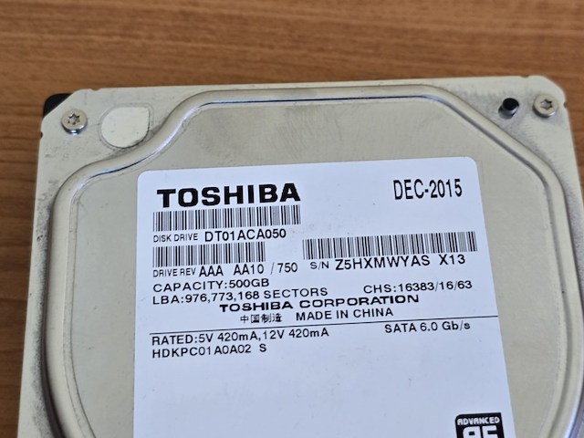 HDD SATA hard disk od 500 GB za PC Toshiba