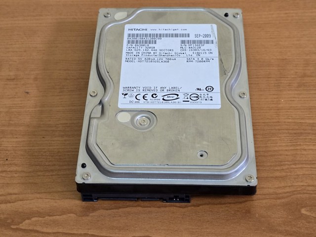 HDD hard disk od 320 GB za PC Hitachi SATA