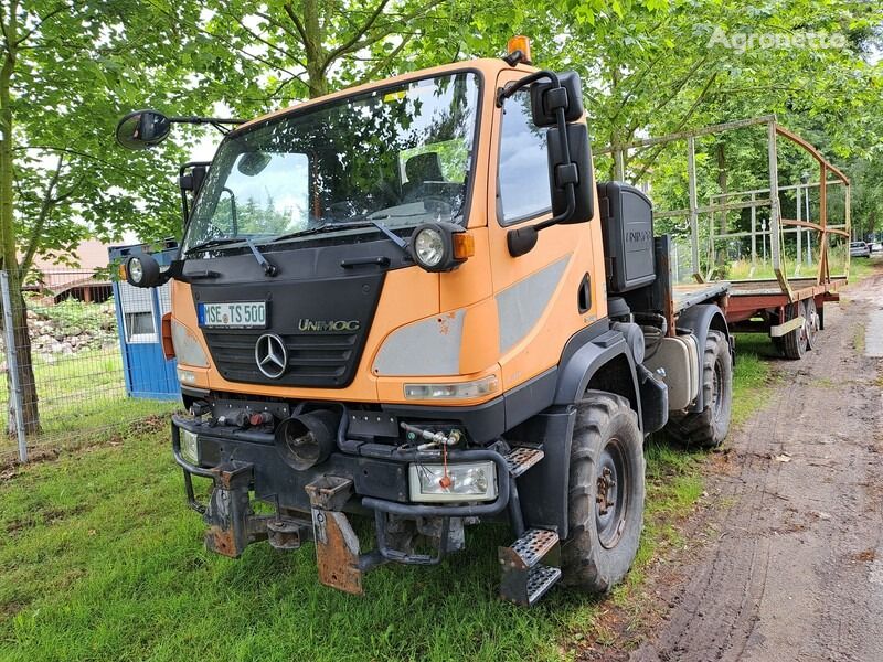 Mercedes-Benz UNIMOG U20 traktor točkaš