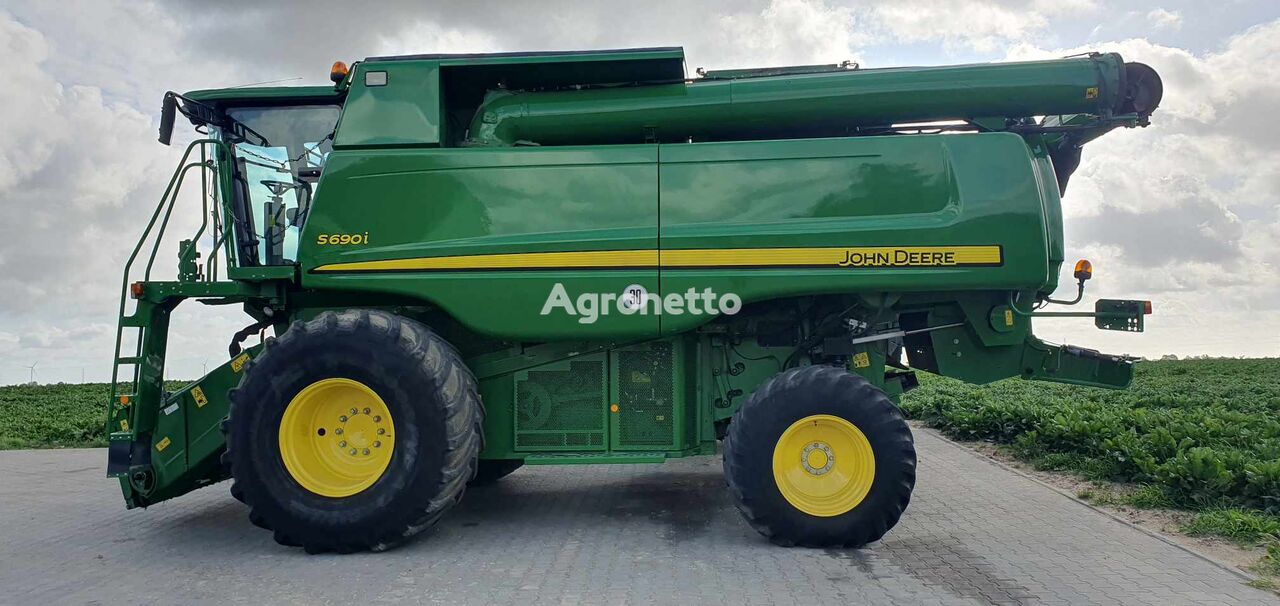 John Deere S690i kombajn za žito