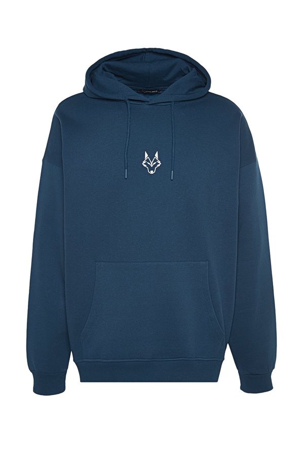TRENDYOL INDIGO REGULAR CUT HOODED SWEATSHIRT WITH FLEECE INSIDE AND WOLF EMBROIDERY