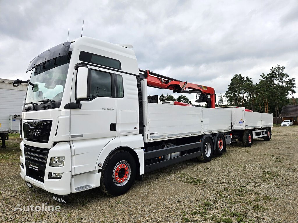 MAN TGX 26.510 / 6X2 / ZESTAW / PALFINGER 20.501L / ACC / NAWIGACJA kamion s ravnom platformom + prikolica sa ravnom platformom