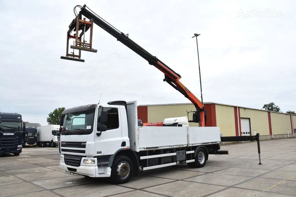 DAF CF 75.310 4x2 + PALFINGER PK 15001L - EURO 5 - 558 TKM - AIRCO - kamion s ravnom platformom