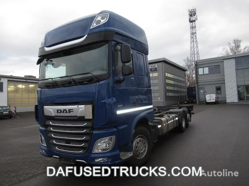 DAF FAN XF480 vozilo za prevoz kontejnera