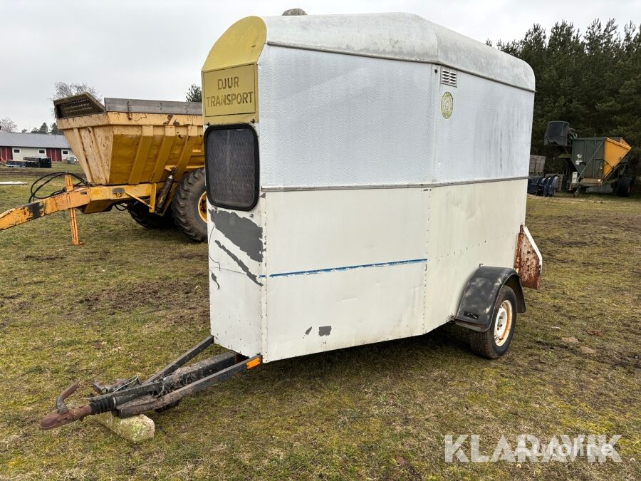 Prodaje se Djurtransport prikolicu za prevoz stoke na aukciji