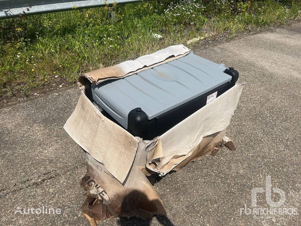 Prodaje se Emiliana Serbatoi 220Z1 220 L Portable Poly (Unused) rezervoar za skladistenje goriva na aukciji