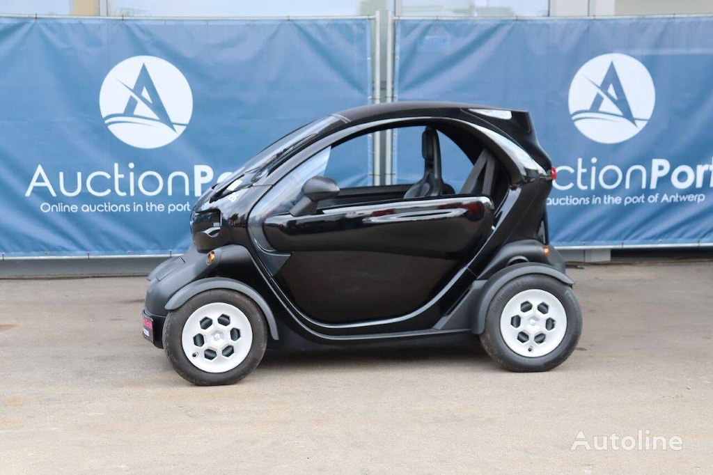 Prodaje se Renault Twizy sedan na aukciji