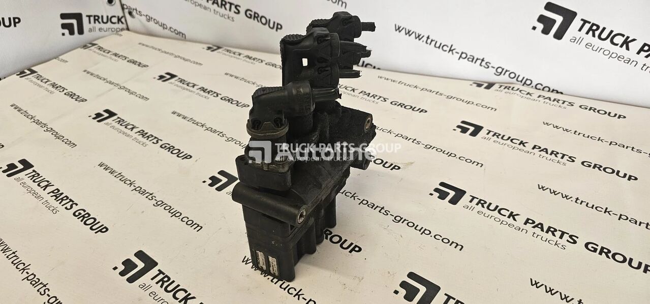 Scania R, T, P, K, L, S series EURO6 emission air below suspension pneu EBS modulator za Scania SCANIA R, T, P, K, L, S series EURO6 emission air below suspension pneumatic silenoid valve control ...