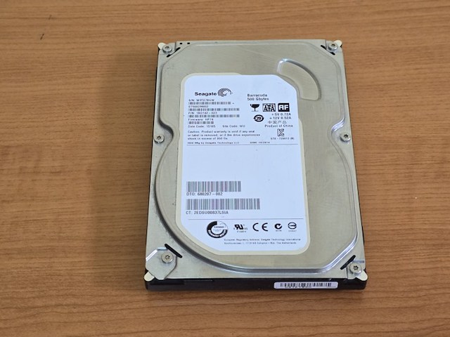 HDD SATA hard disk od 500 GB za PC Seagate