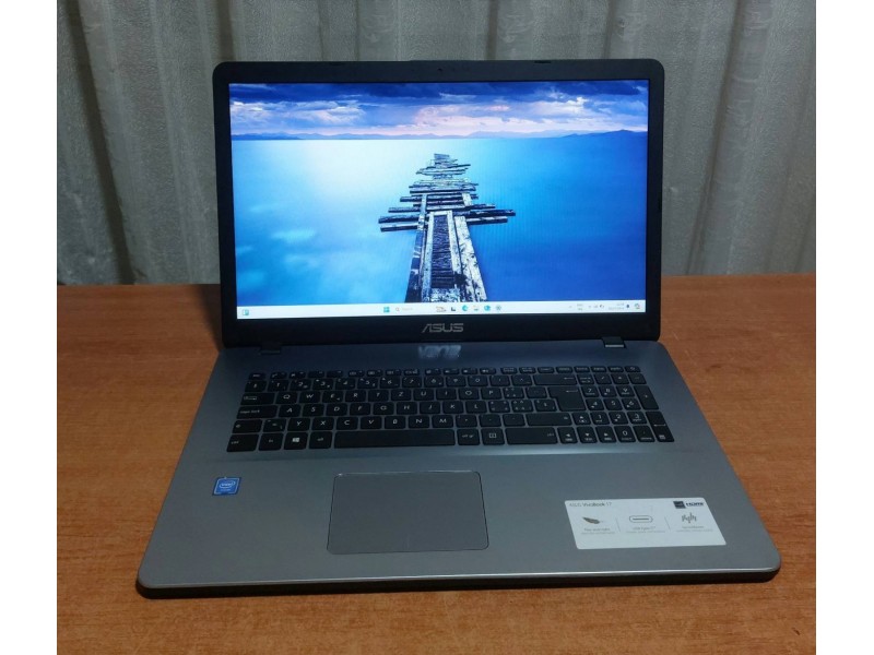 ASUS VivoBook 17/17.3"/Intel N4000 9.gen/8GBDDR4/1TB