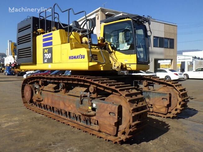 Komatsu PC700 bager točkaš