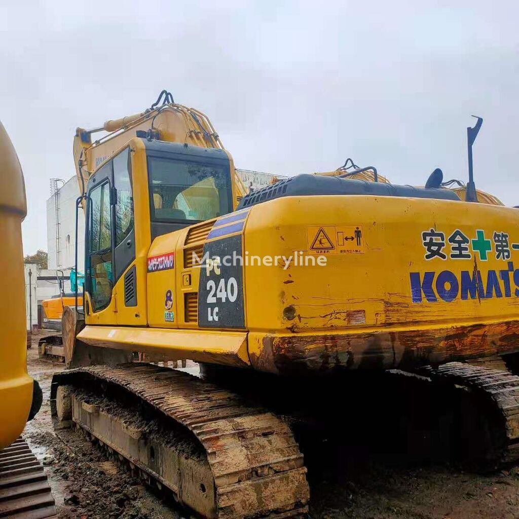 Komatsu PC240 bager guseničar