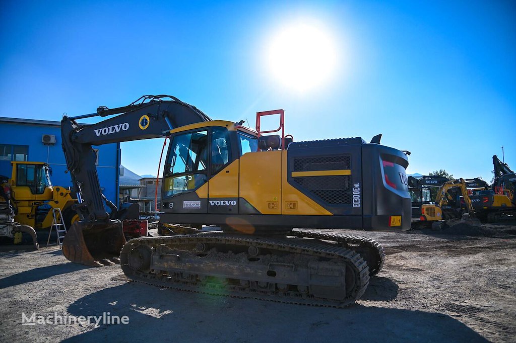 Volvo EC300ENL bager guseničar