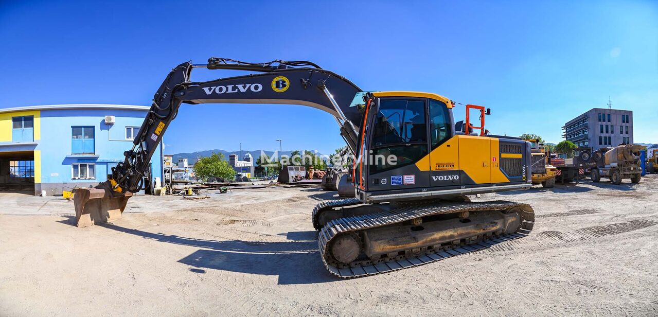 Volvo EC220EL bager guseničar