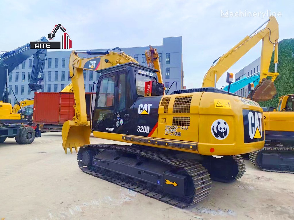 Caterpillar 320D bager guseničar